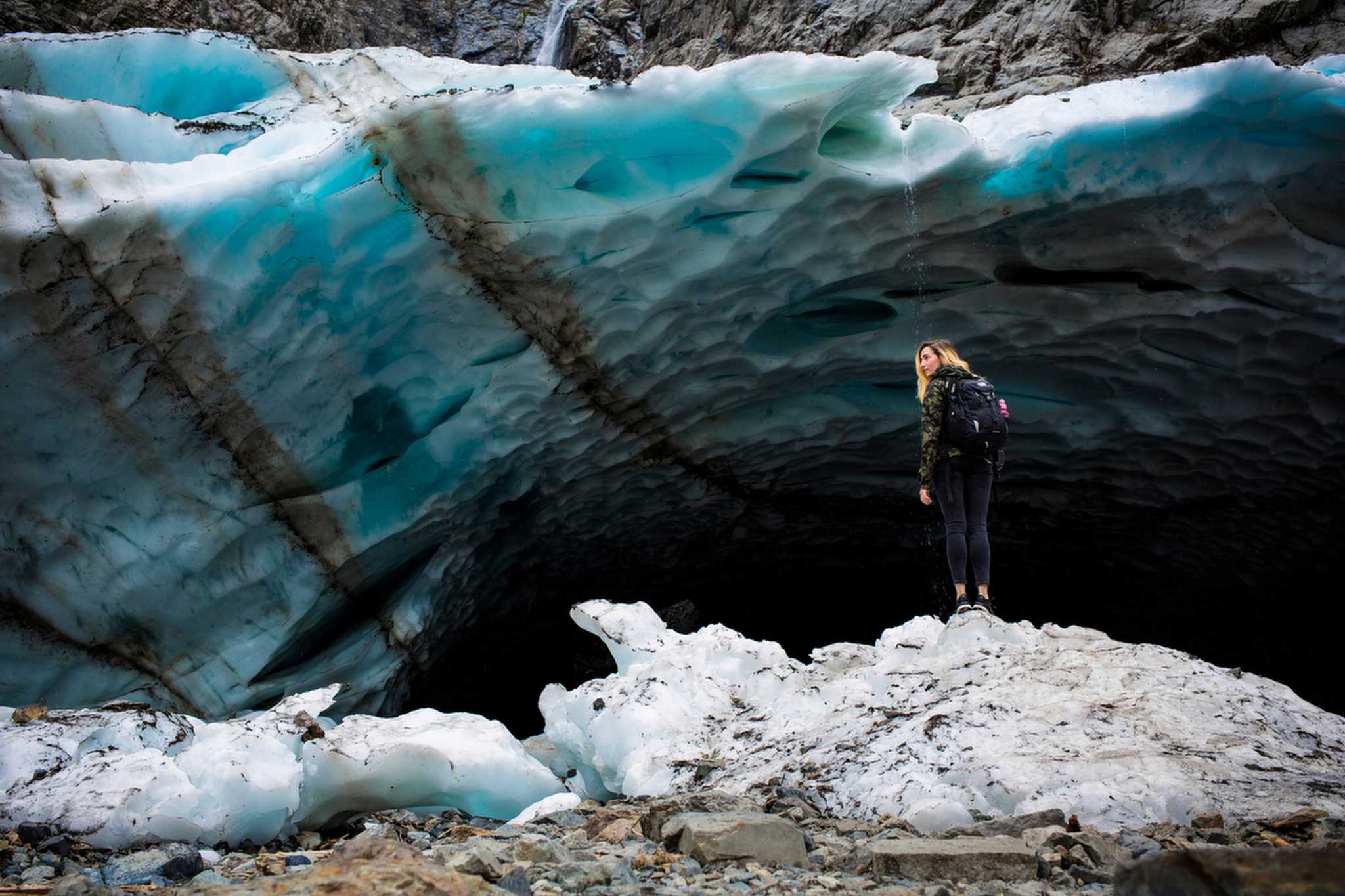 Emergency phone restored near ice caves after outcry