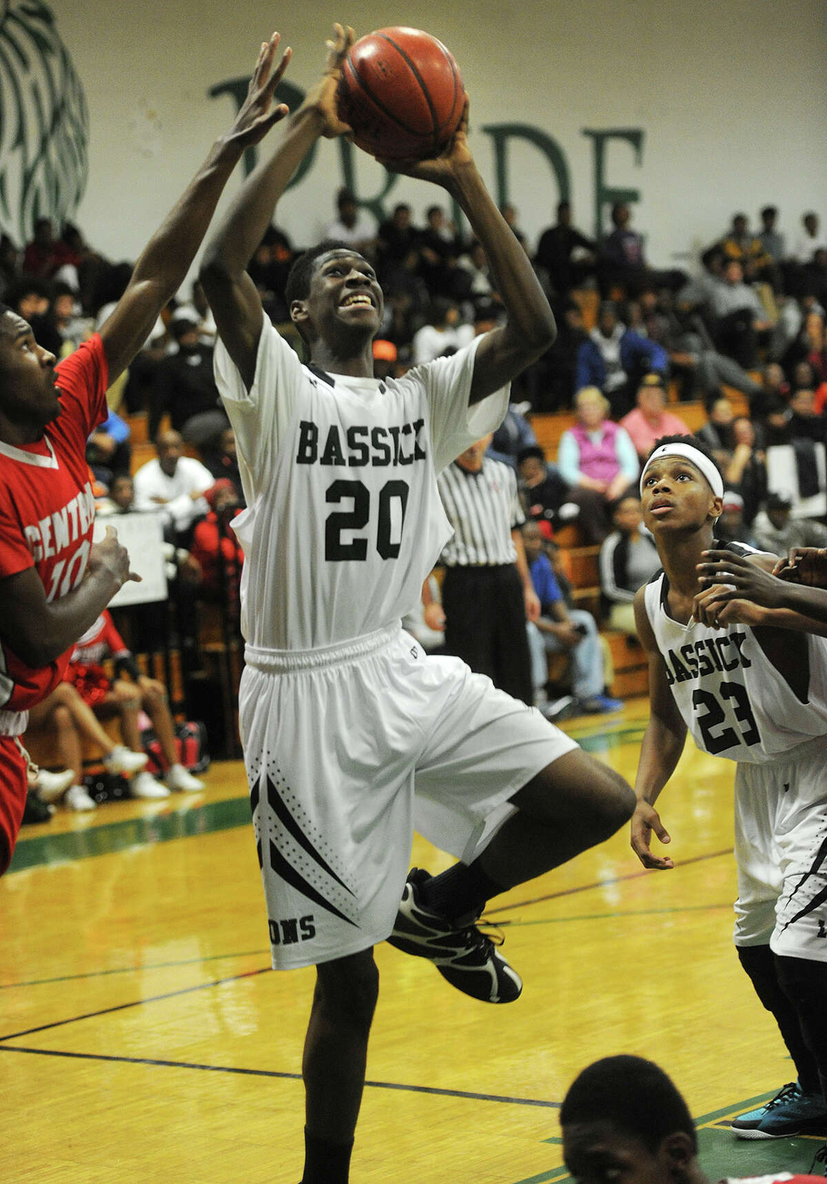 Bassick boys overwhelm Central