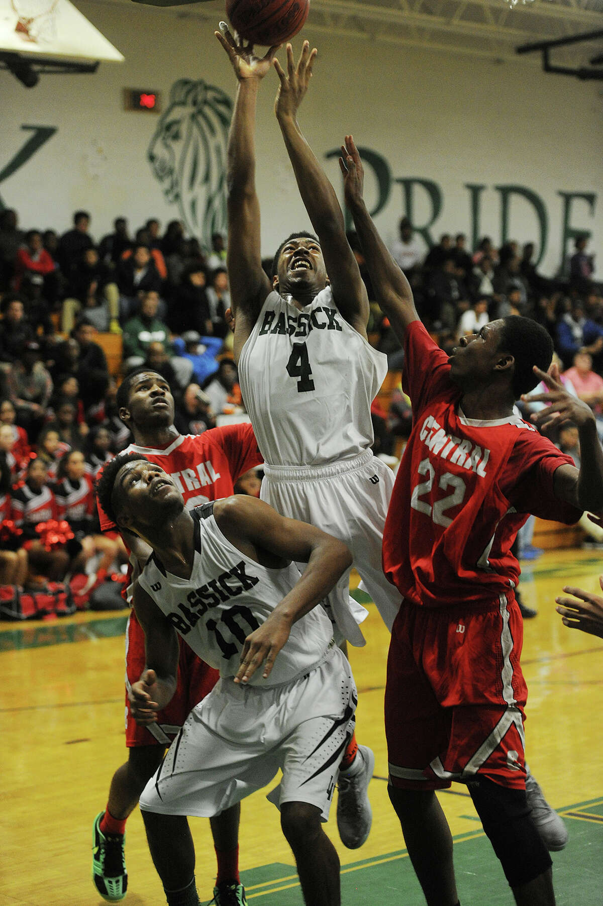 Bassick boys overwhelm Central