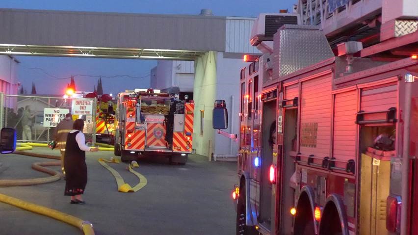 Fire reported at North Side car dealership