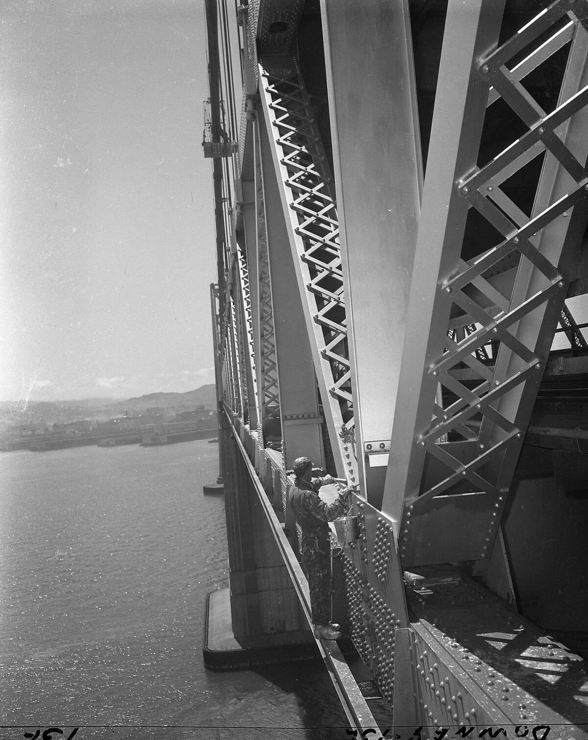 What it was like to be a Bay Bridge painter in the 1940s