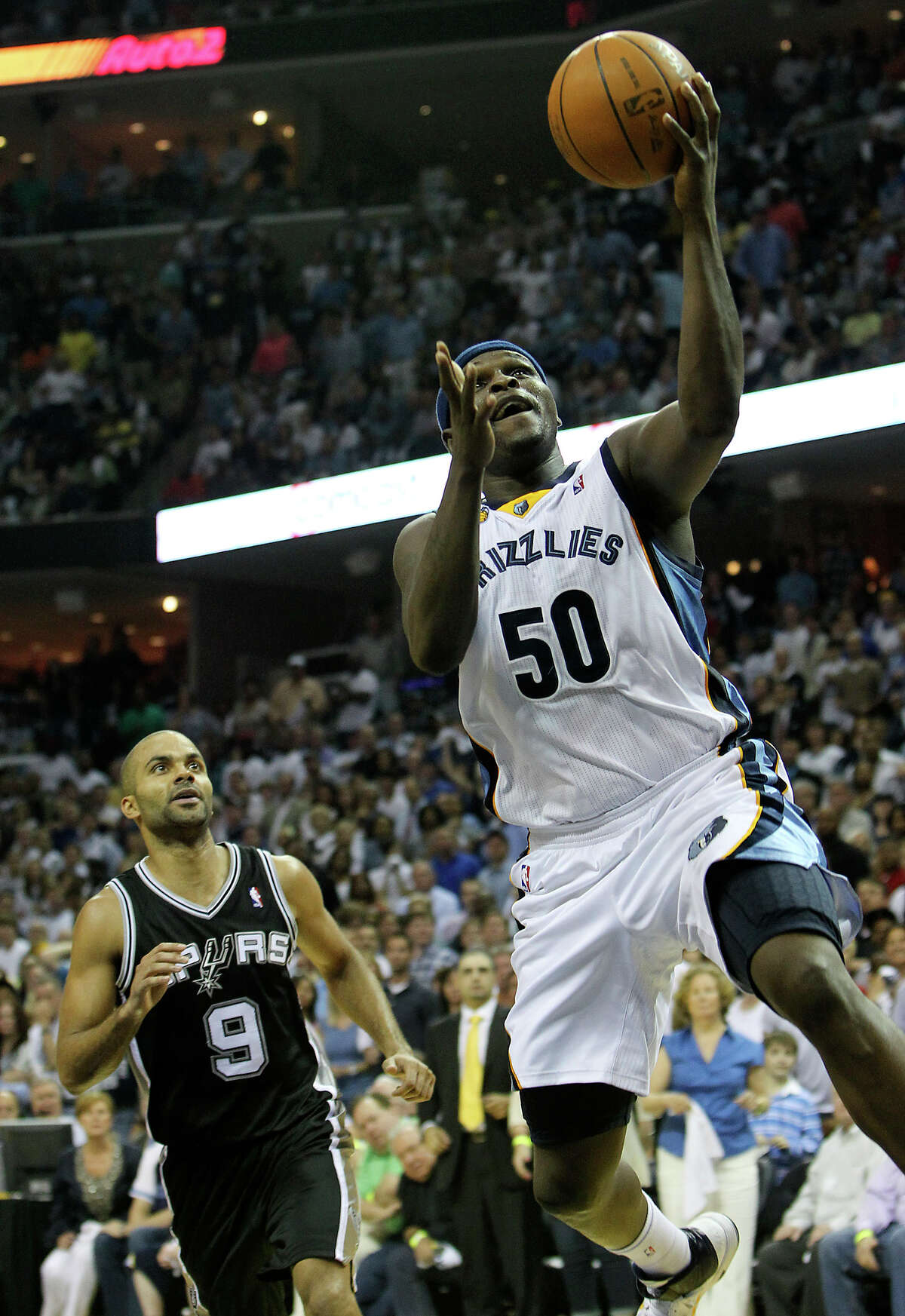Grizzlies forward Zach Randolph accused of strangling woman at L.A. hotel