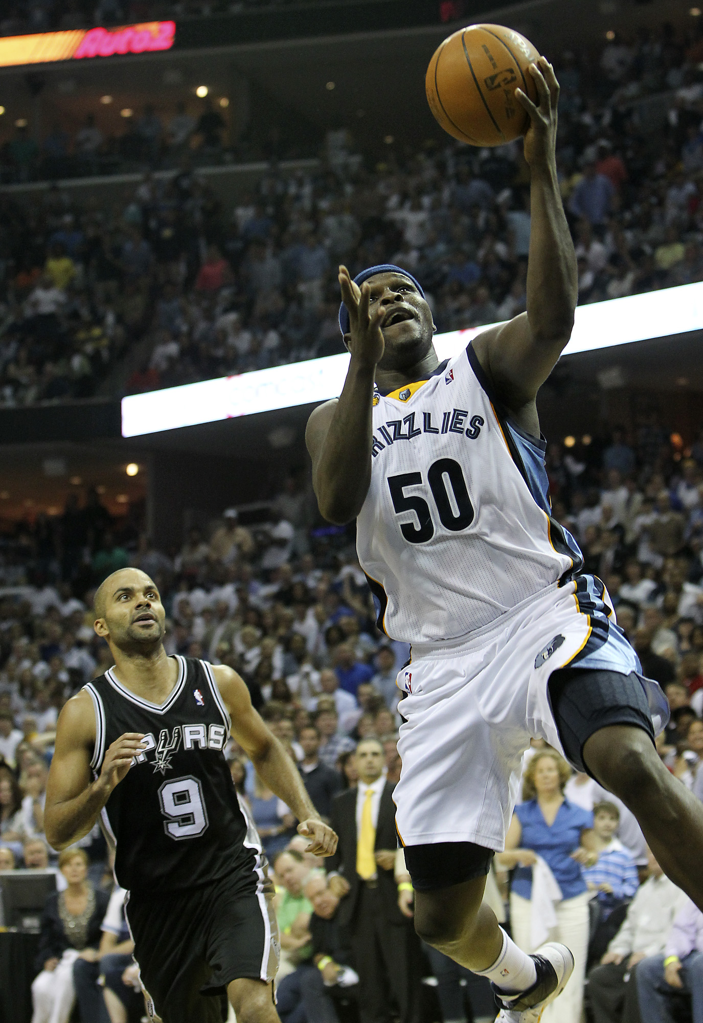 Grizzlies forward Zach Randolph accused of strangling woman at L.A. hotel