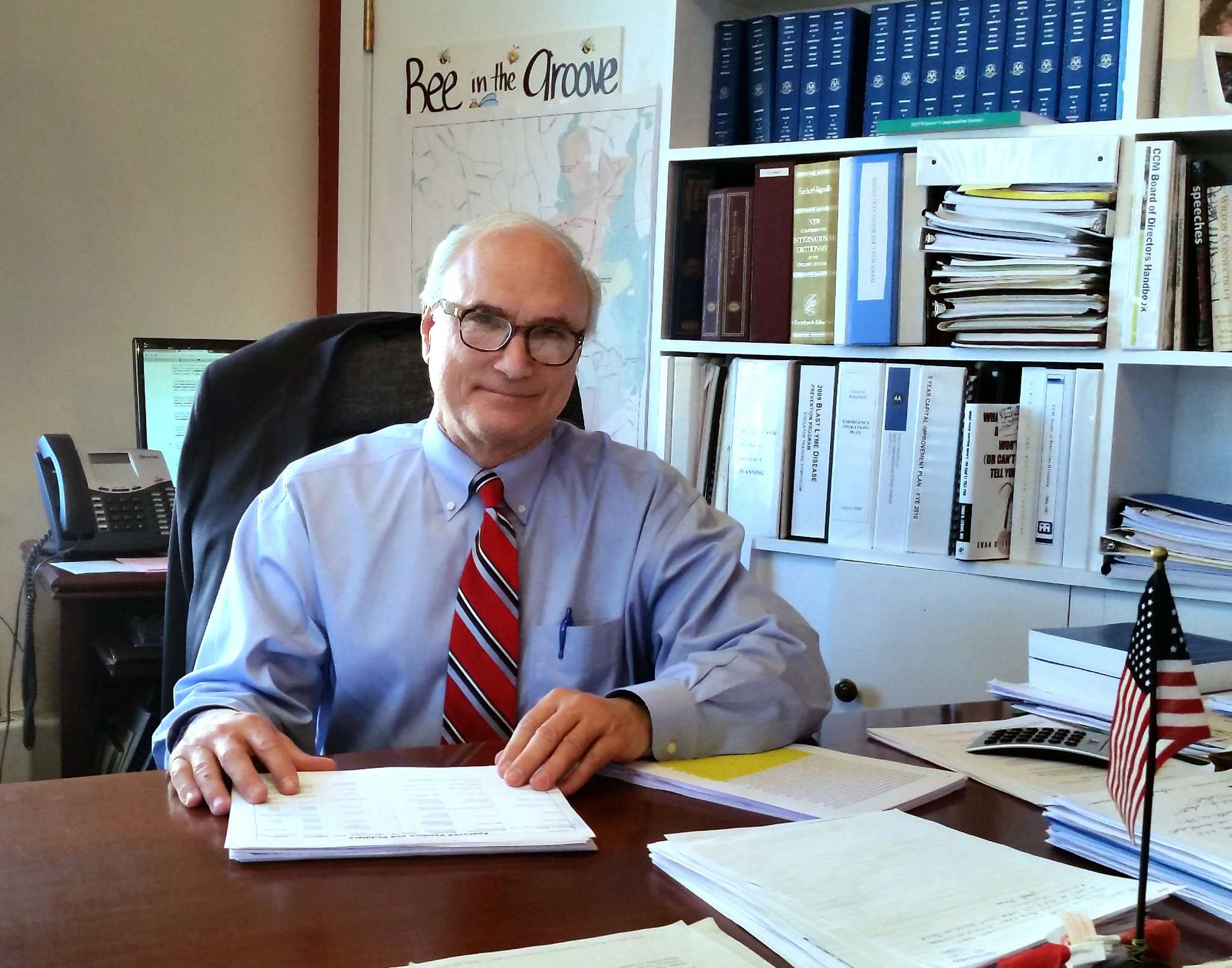 Marconi starting seventh term as Ridgefield first selectman