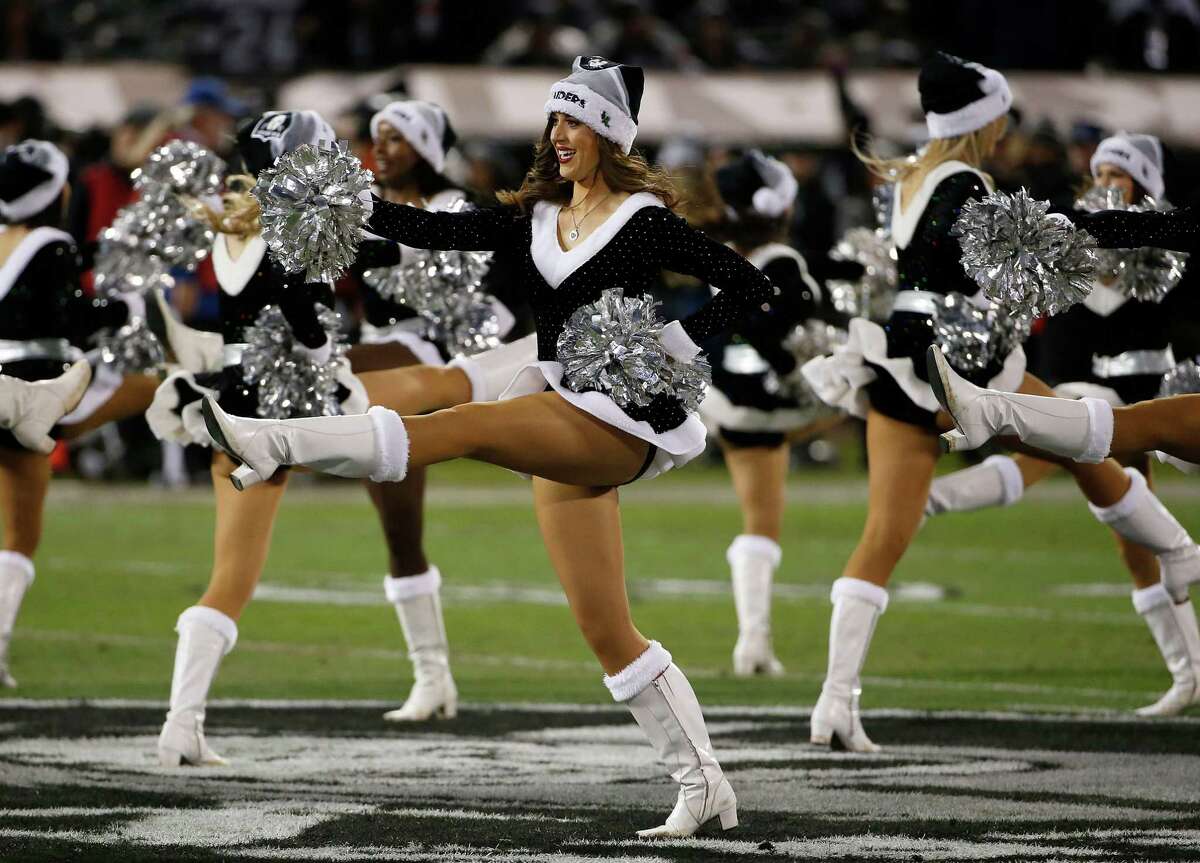 NFL cheerleaders from Week 16