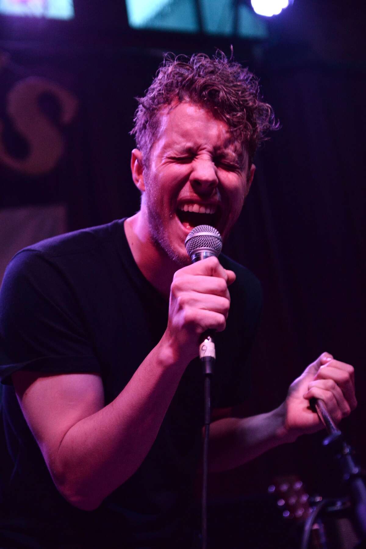 Report: Country singer Miranda Lambert gets back on the dating horse ...