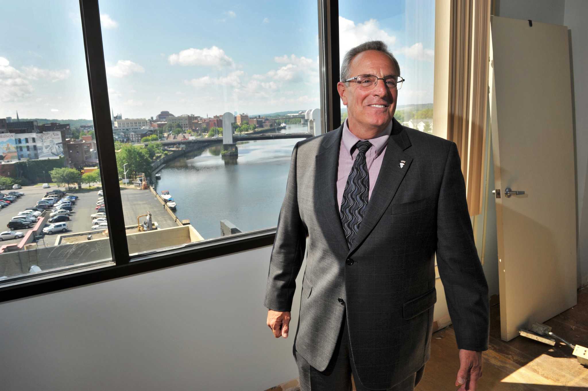 Troy Mayor Lou Rosamilia ends term beset by controversy