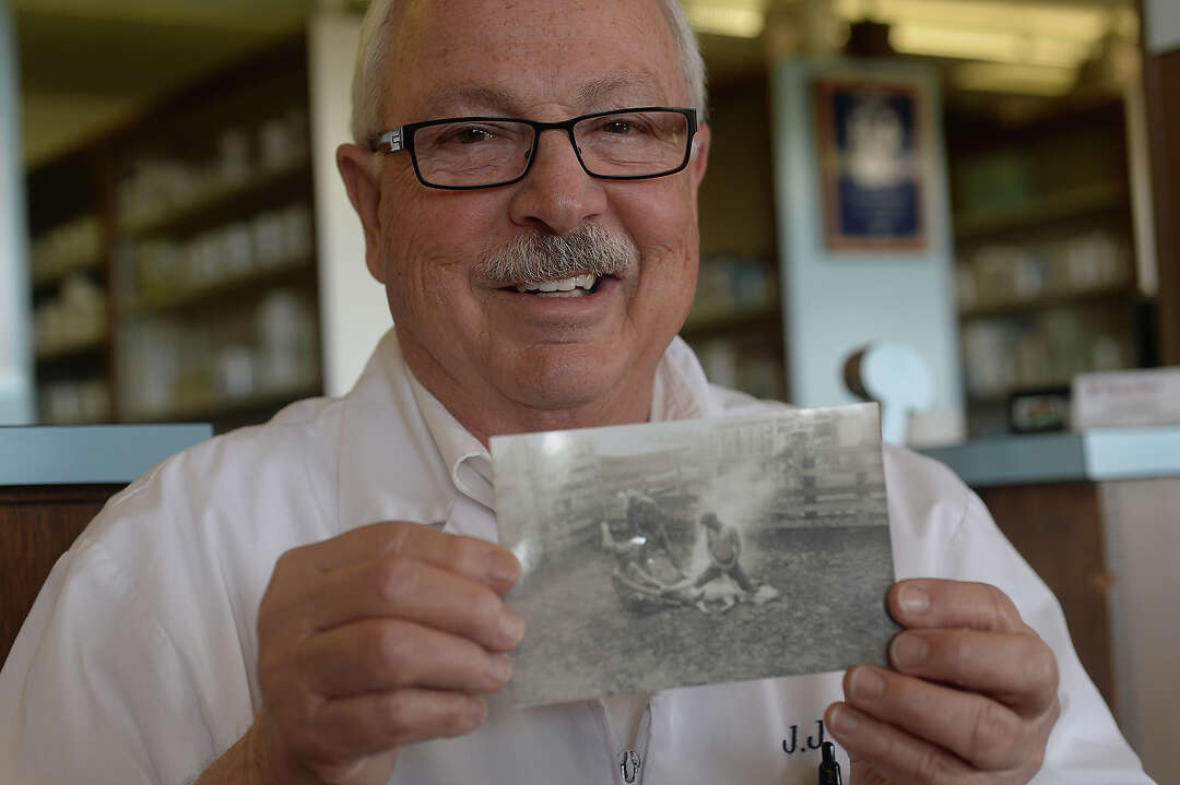 Old photo shows a different side of Bum Phillips