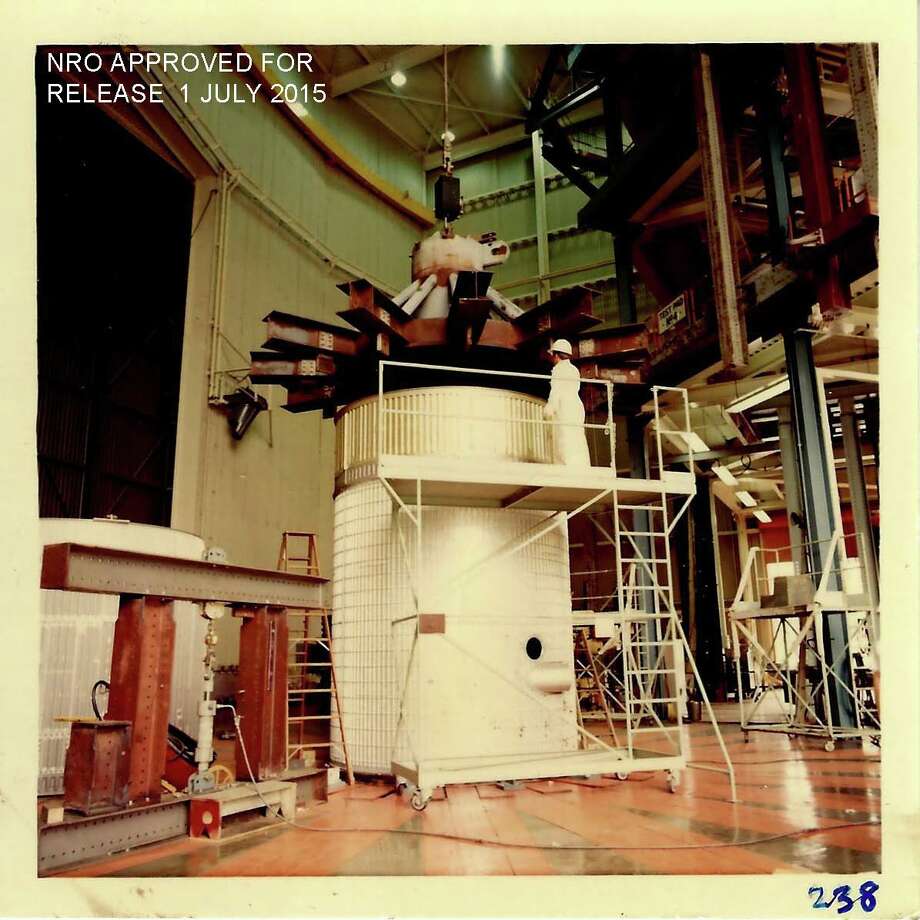 Declassified photos from the U.S. MOL/Dorian space program - seattlepi.com