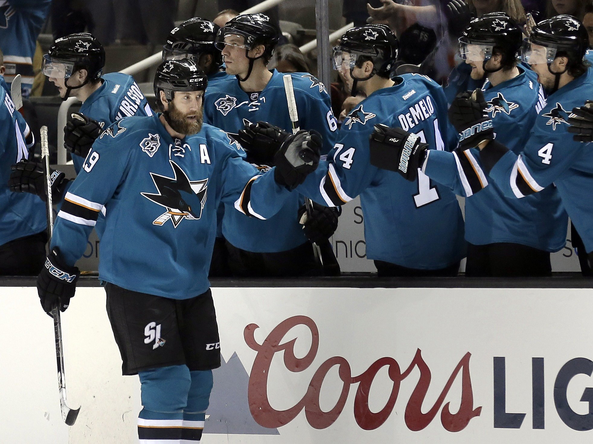 Sharks score 3 power-play goals in home win