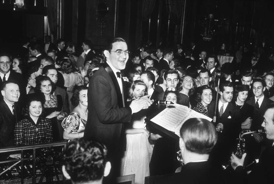 Vintage New Year's Eve - great archival photos from decades past - SFGate