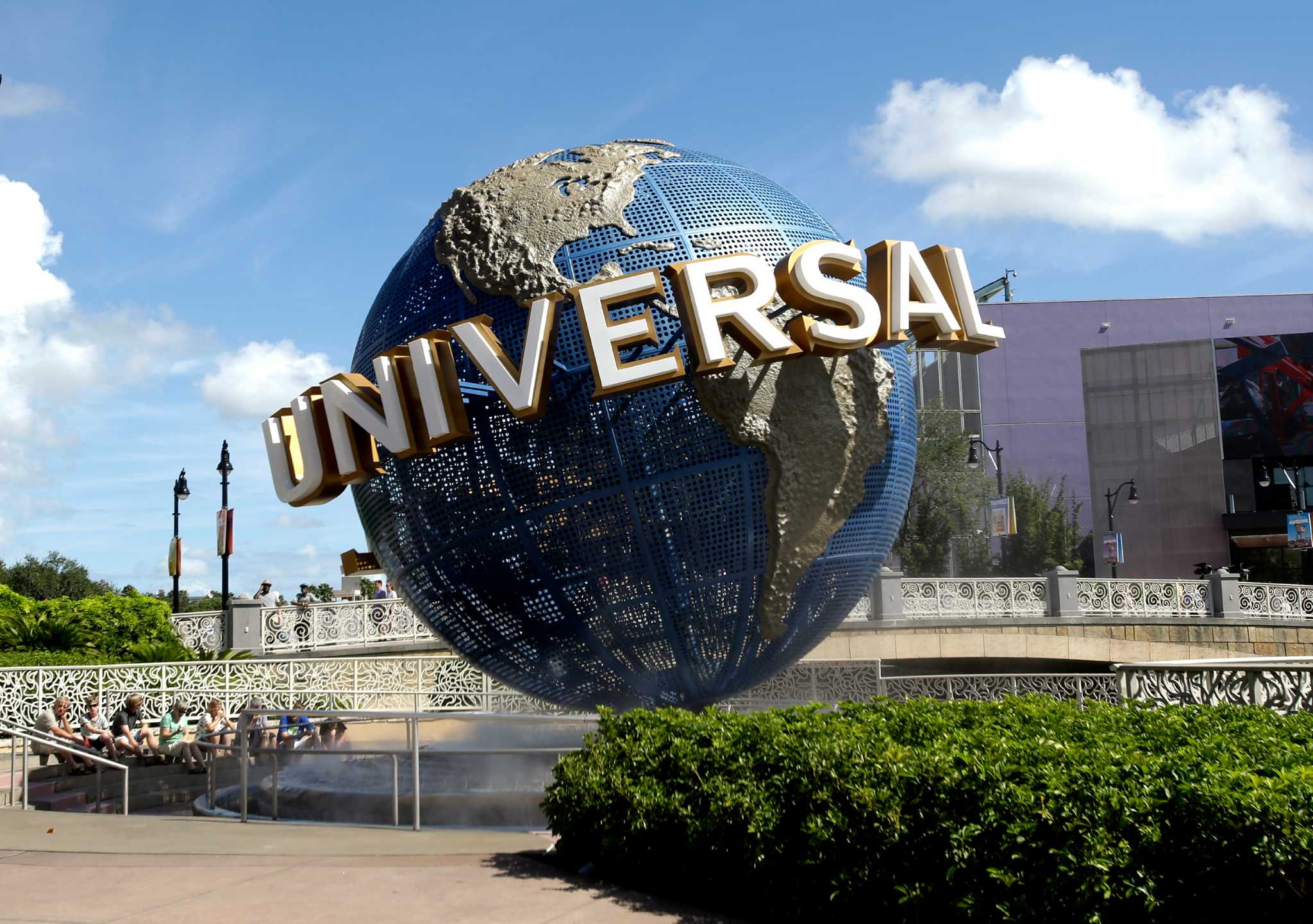 Universal Orlando looks back 25 years, more innovation ahead