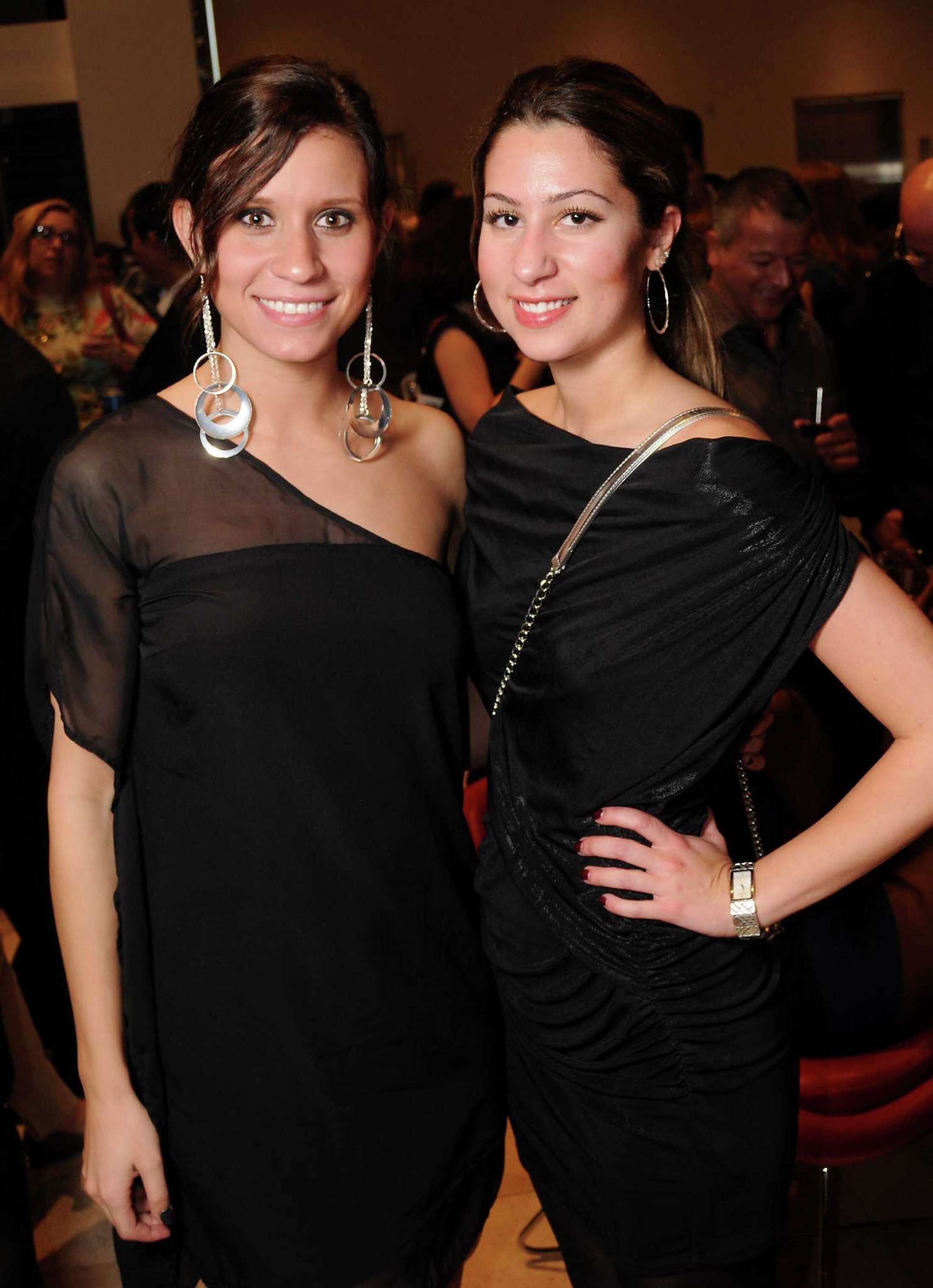 Houston Symphony hopes Young Professionals Backstage is its future