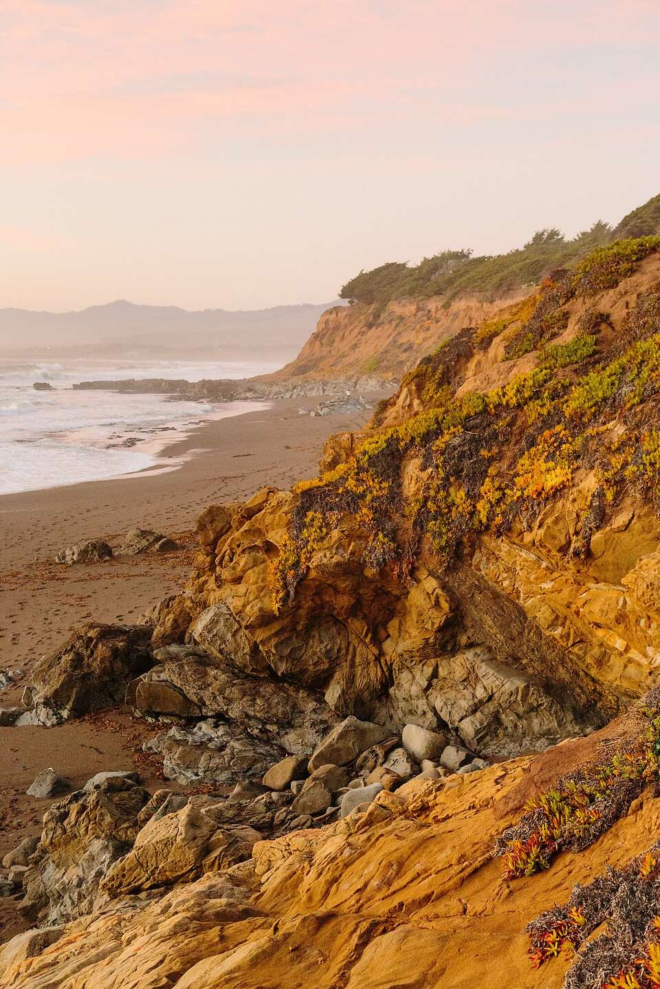 Cambria: A taste of coastal town’s charm