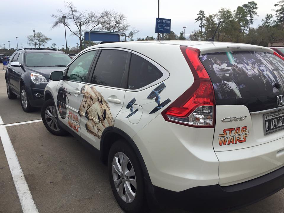The driver of this Houston SUV is probably the biggest Star Wars fan ever