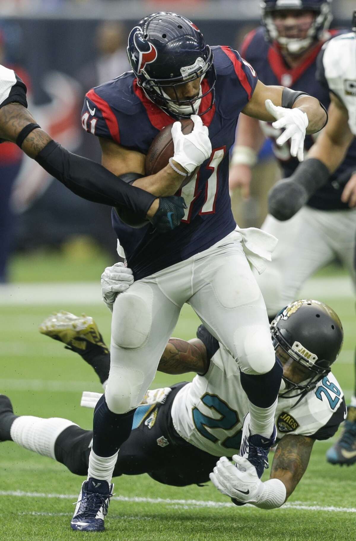 Texans re-signing running back Jonathan Grimes