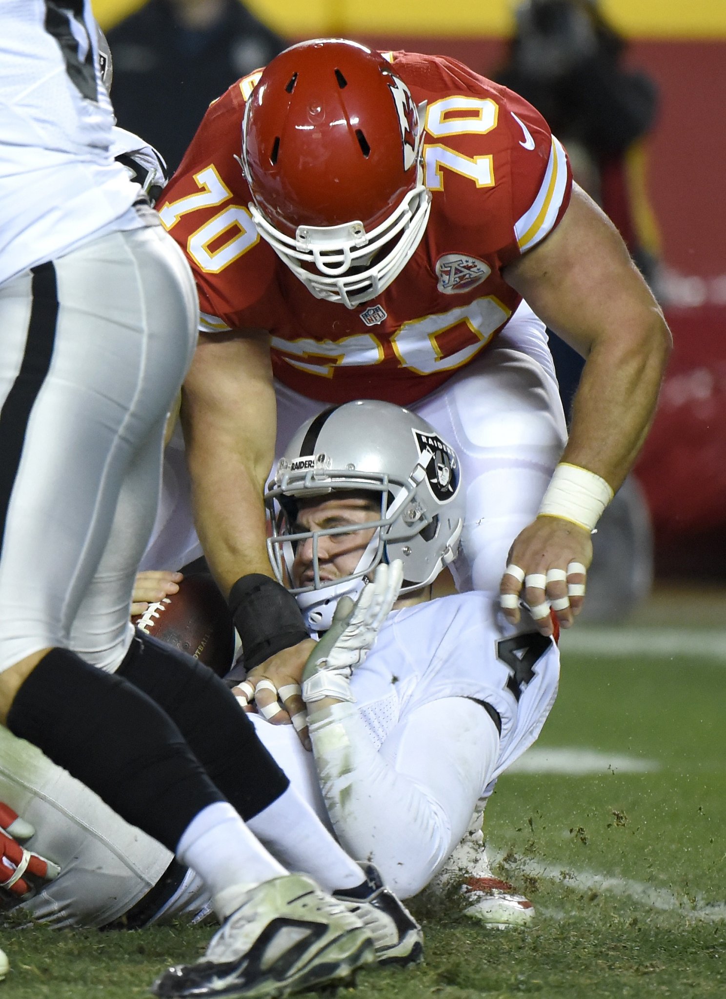 Alarming trend for Raiders — rise in sacks as year went on