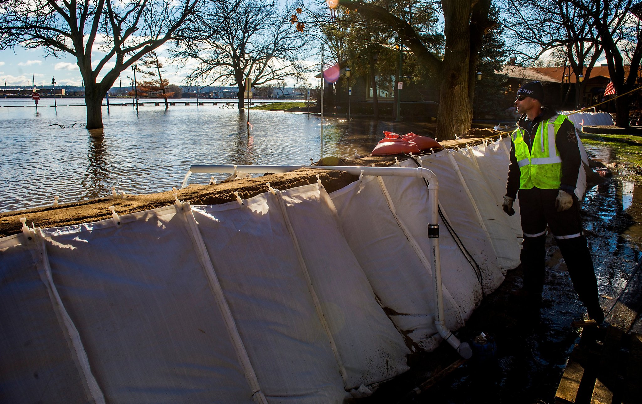 Floodwaters renew pollution warnings