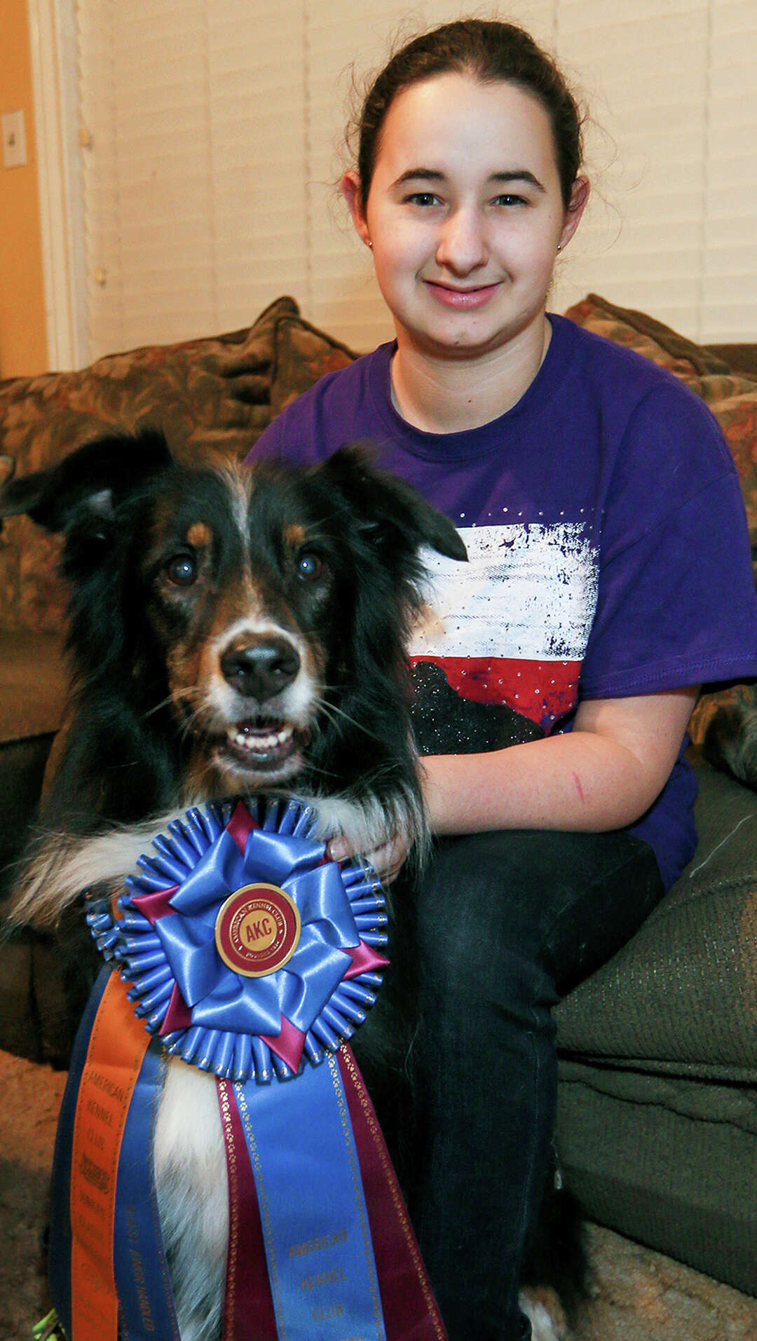 Young dog handler wins second national championship