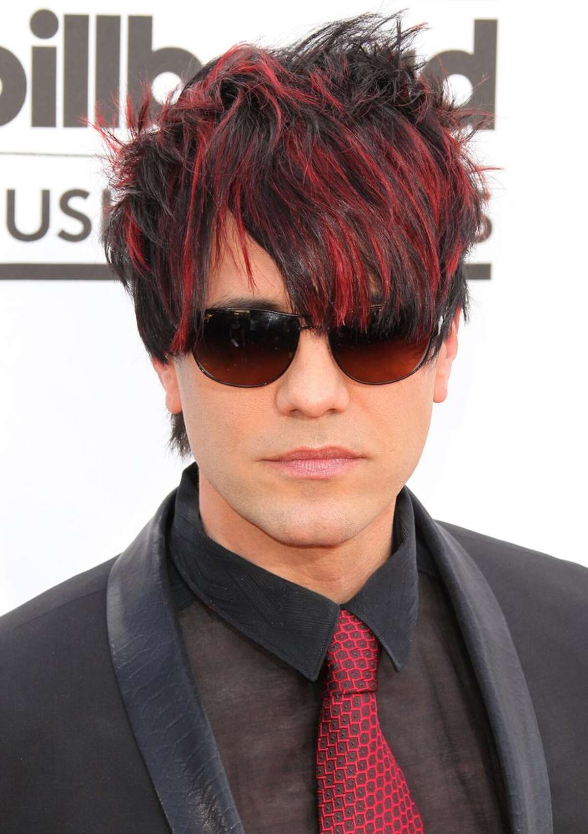 Red Highlights In Black Hair Men