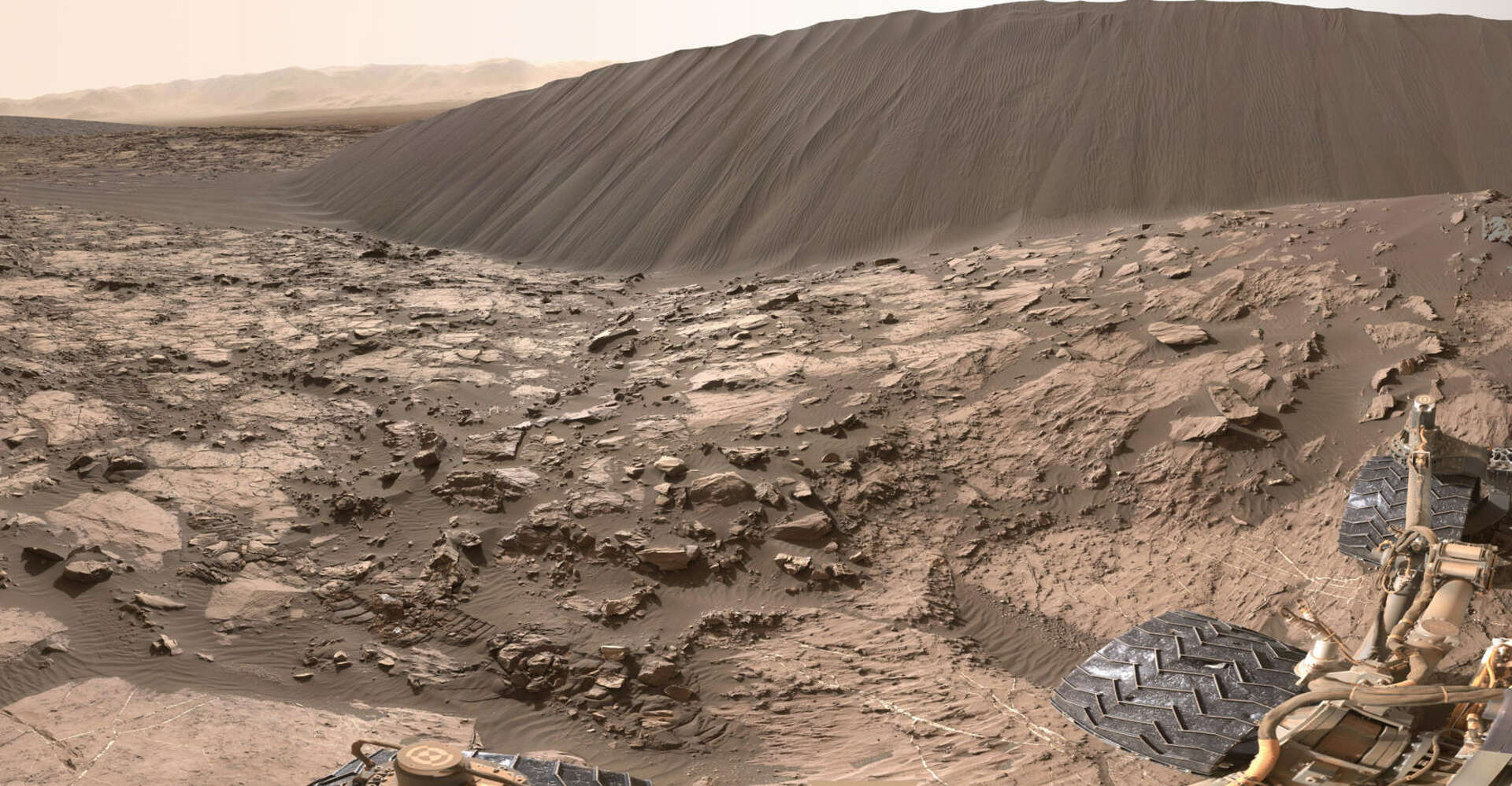 NASA releases breathtaking Mars panorama showing 'dark-sand' dune