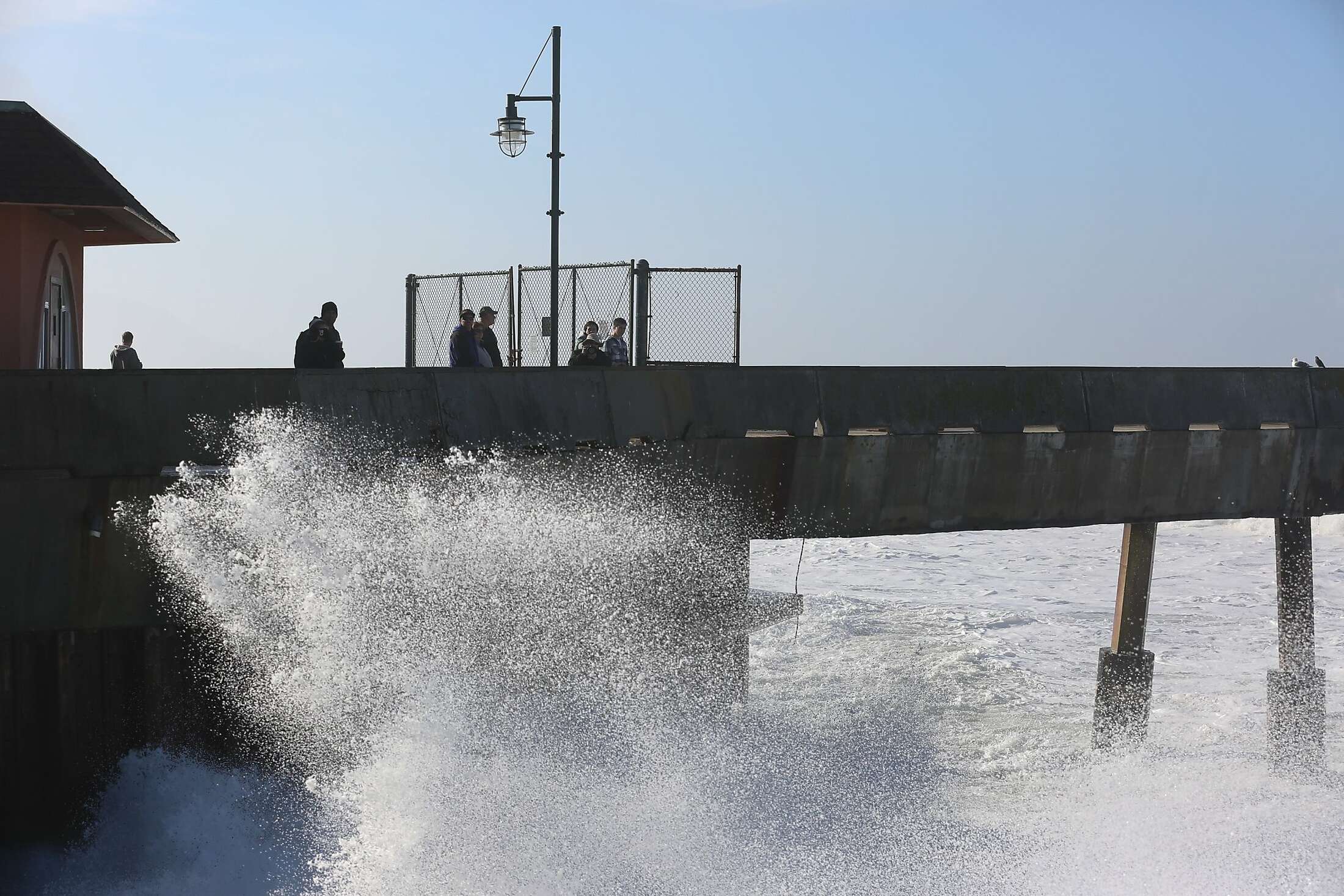 Bay Area high-surf warning issued as waves topped 25 feet