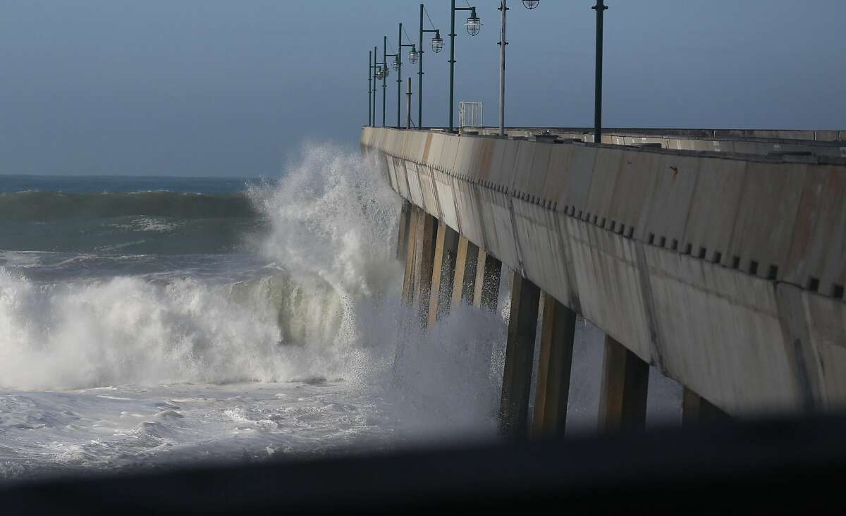 Bay Area high-surf warning issued as waves topped 25 feet