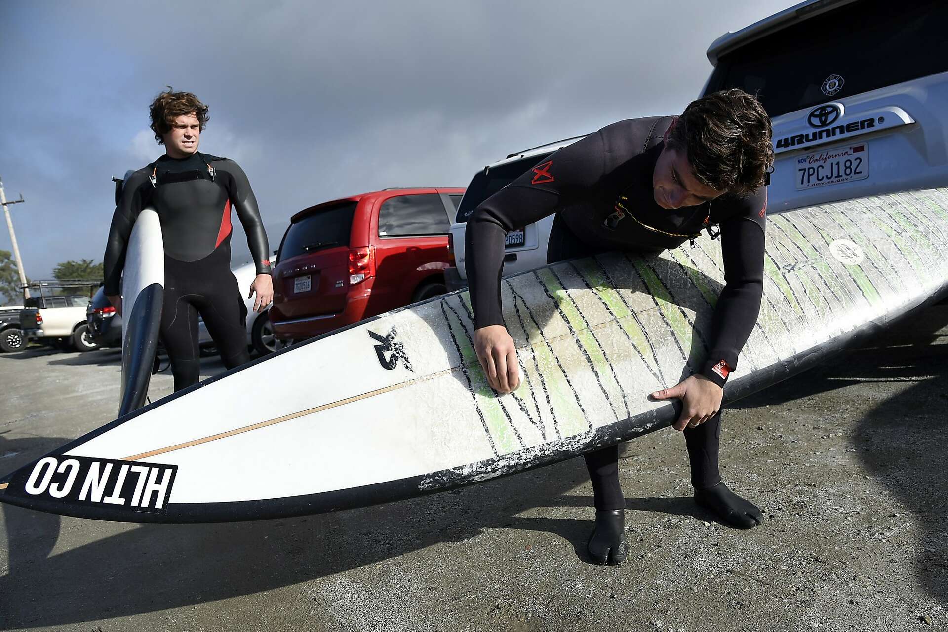 Monster 50-foot waves hit Northern California, professional surfers ...