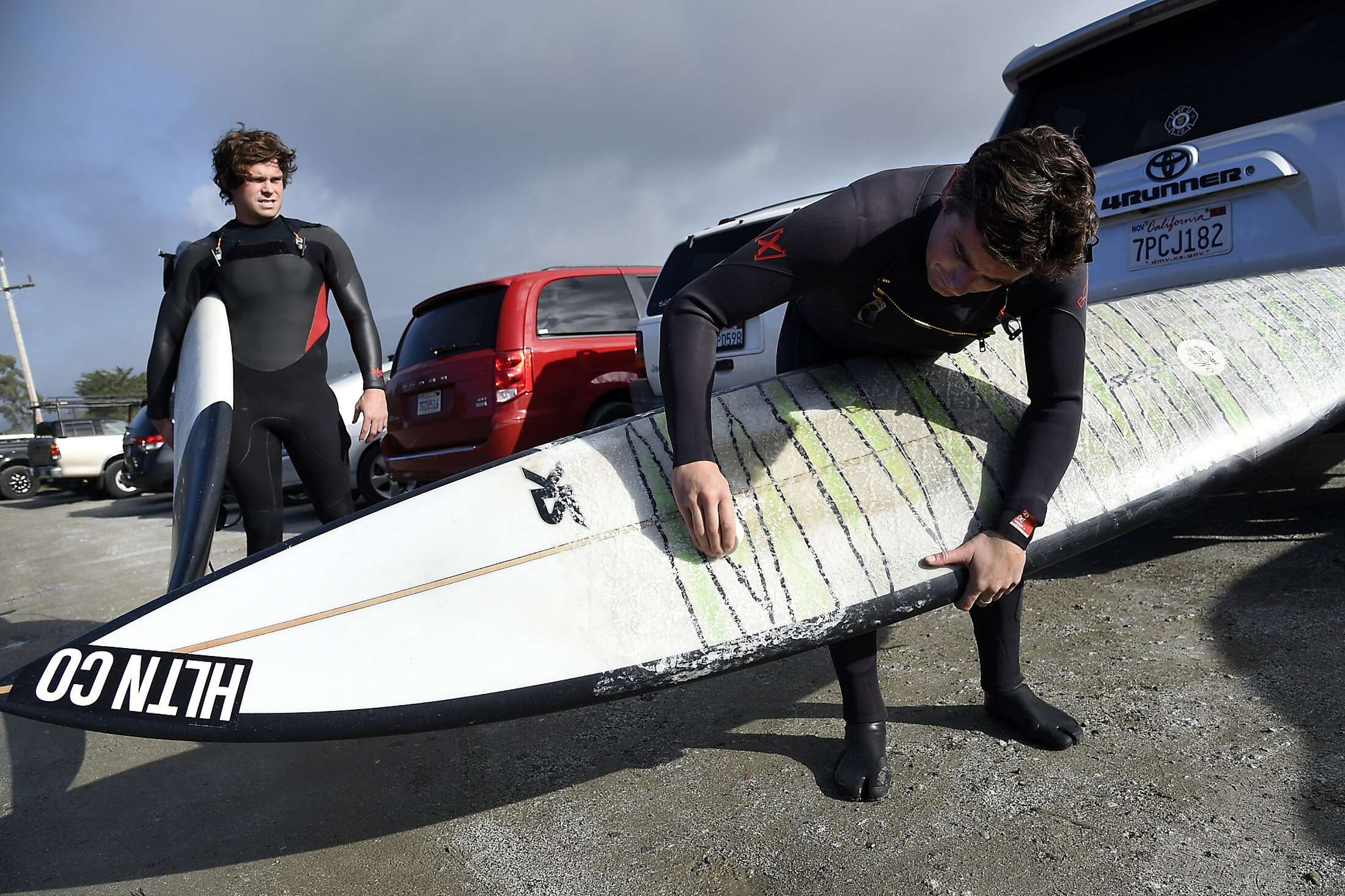 Monster 50-foot waves hit Northern California, professional surfers ...