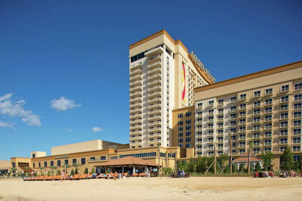 Tilman Fertitta's best money tip is counter-intuitive and brilliant