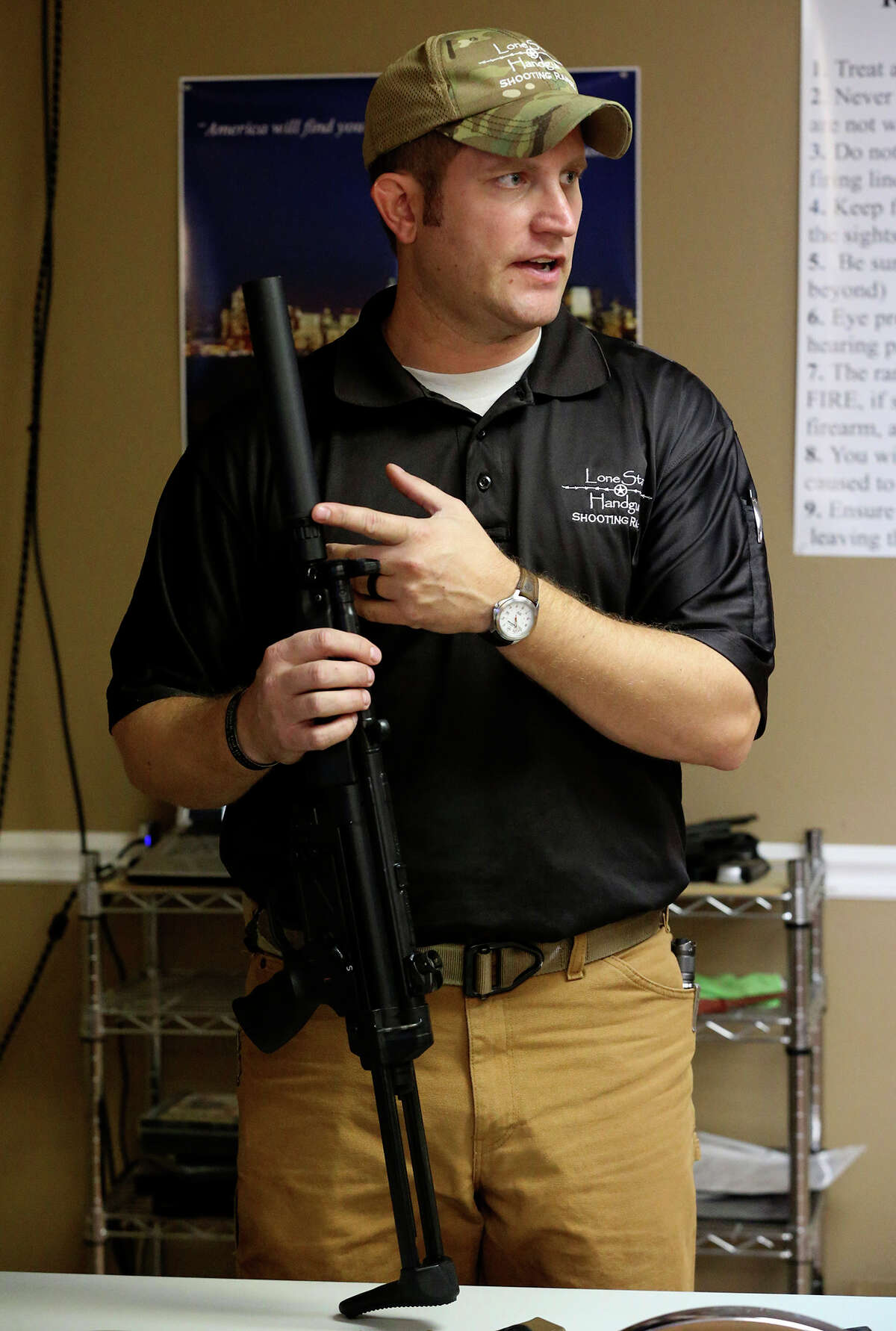 At local gun range, predictions that Obama action will increase sales