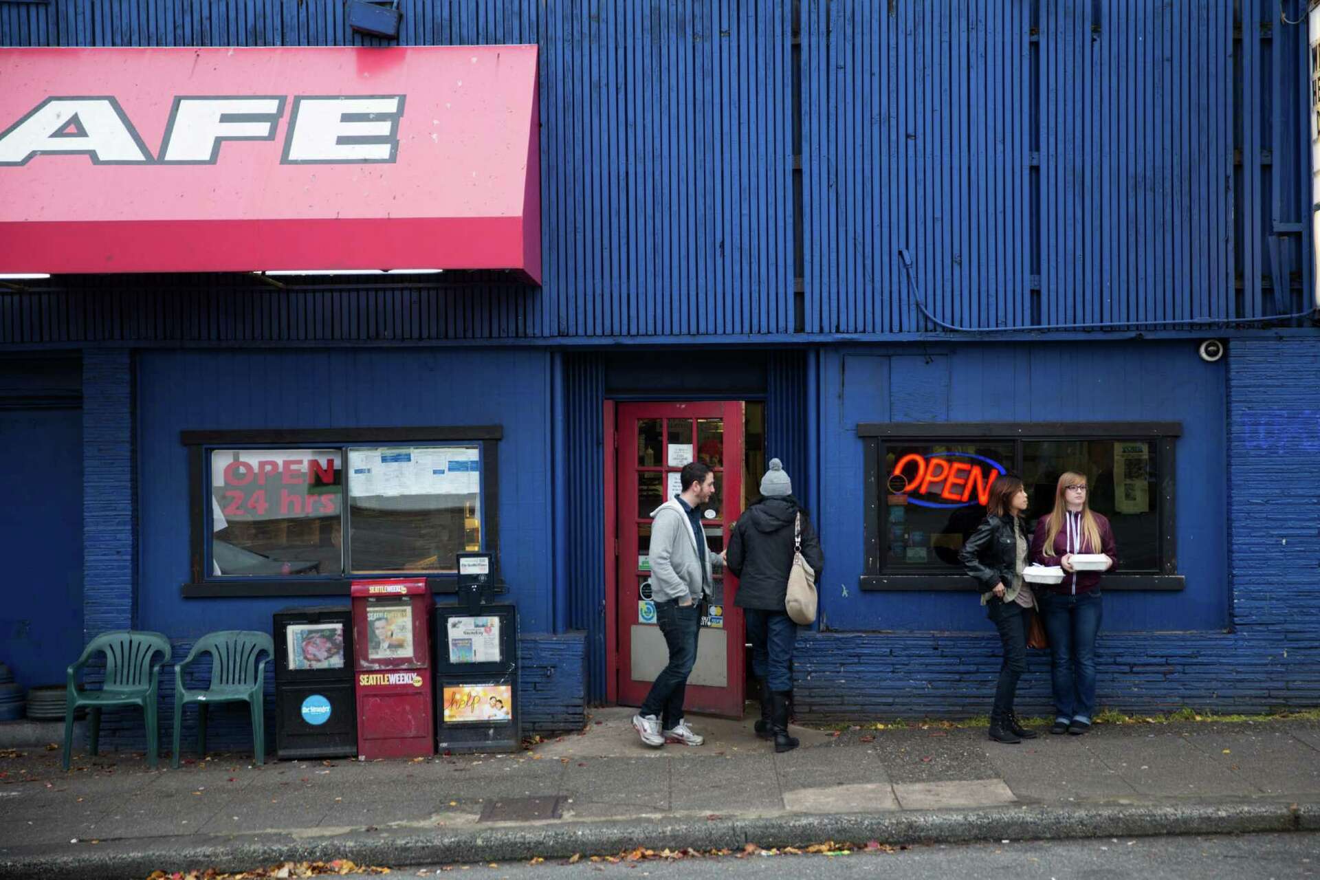 Midnight munchies: 9 essential late-night diners around Seattle