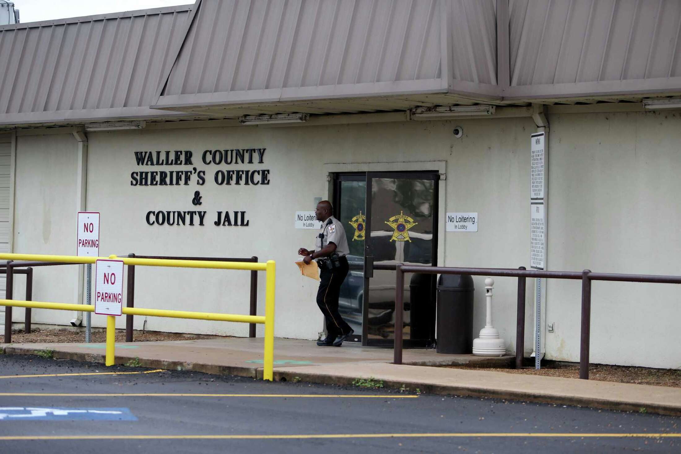 Waller County Sheriff Glenn Smith declines resignation request by ...