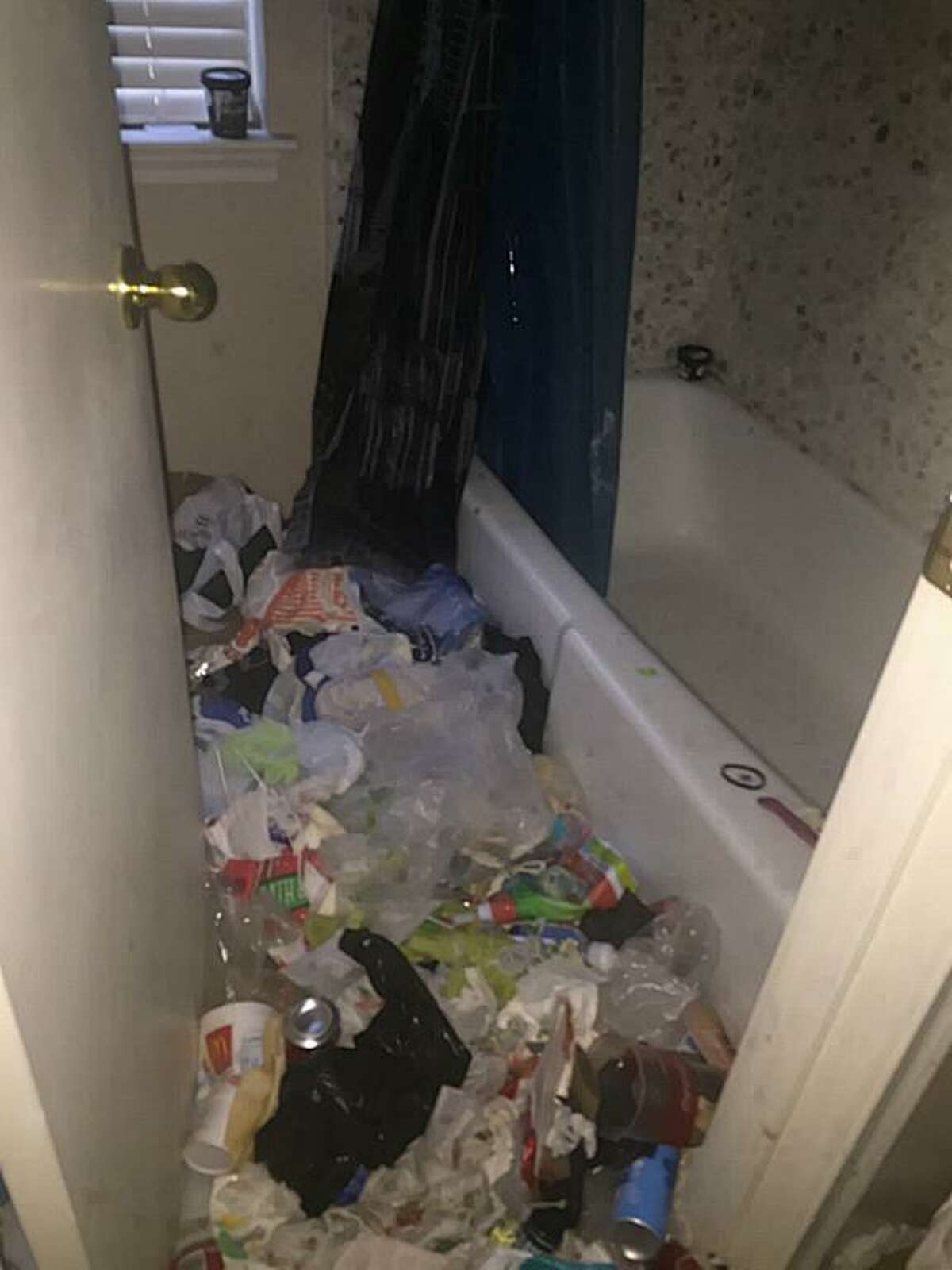 This is the filthiest house in Houston – and someone actually wants to ...