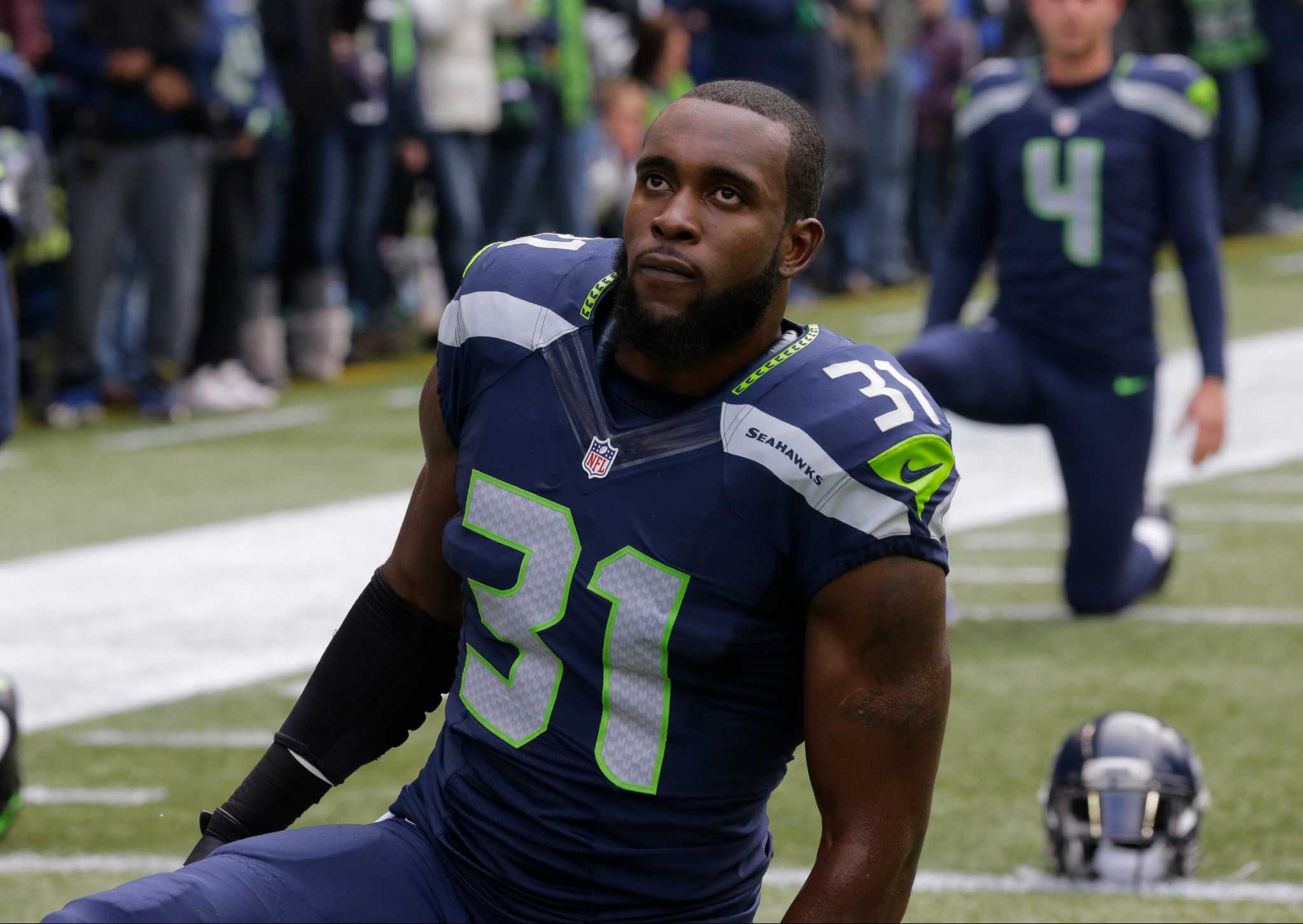 Seahawks notes: Chancellor moving past holdout; Clemons to mentor Clark