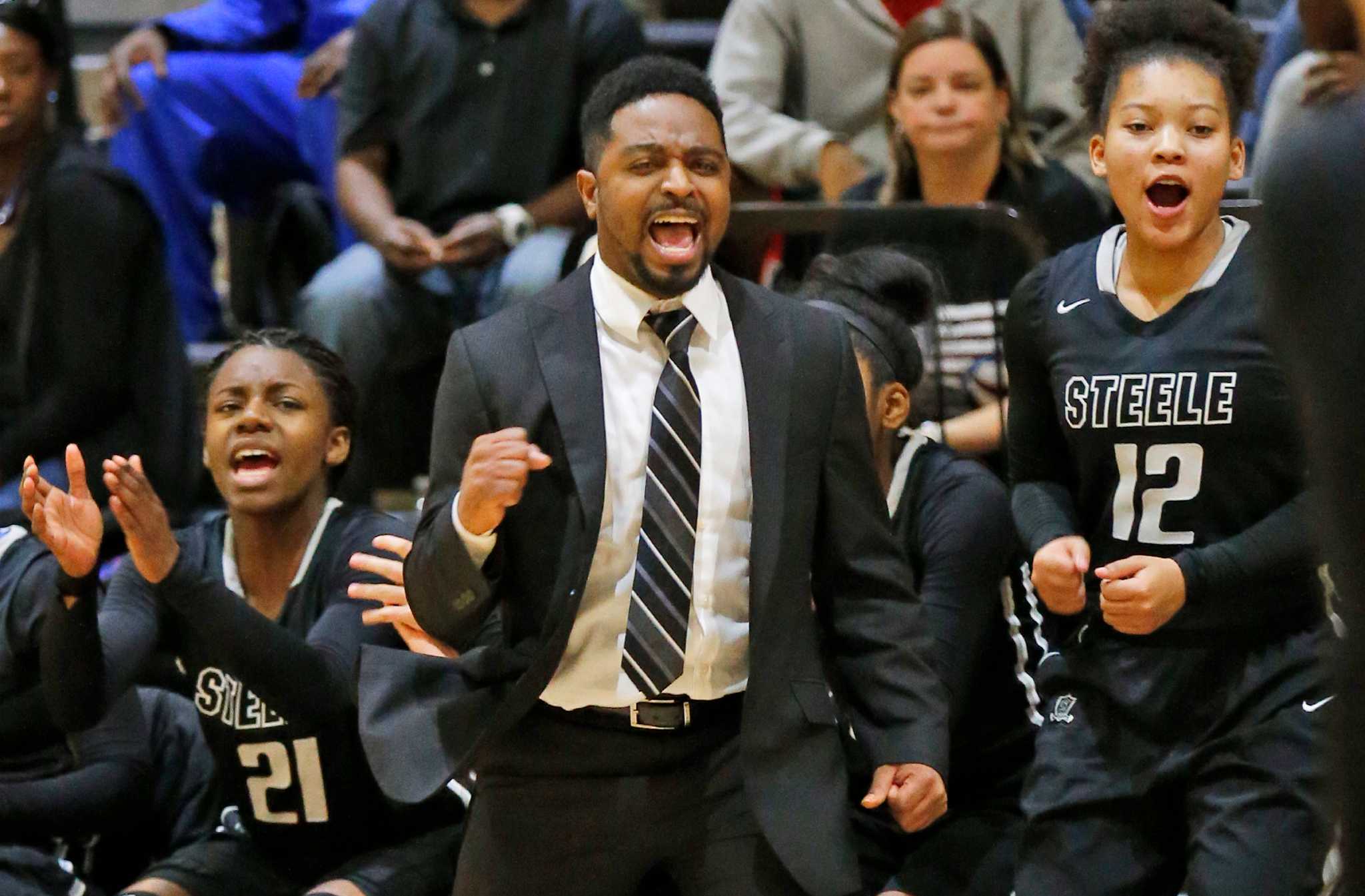 Steele back on track heading into state tournament