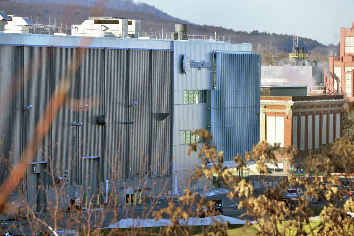 GE proclaims success, despite battery plant closure