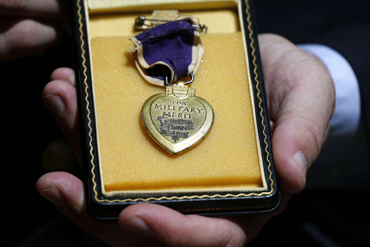 Ban on wearing unearned military medals ruled unconstitutional
