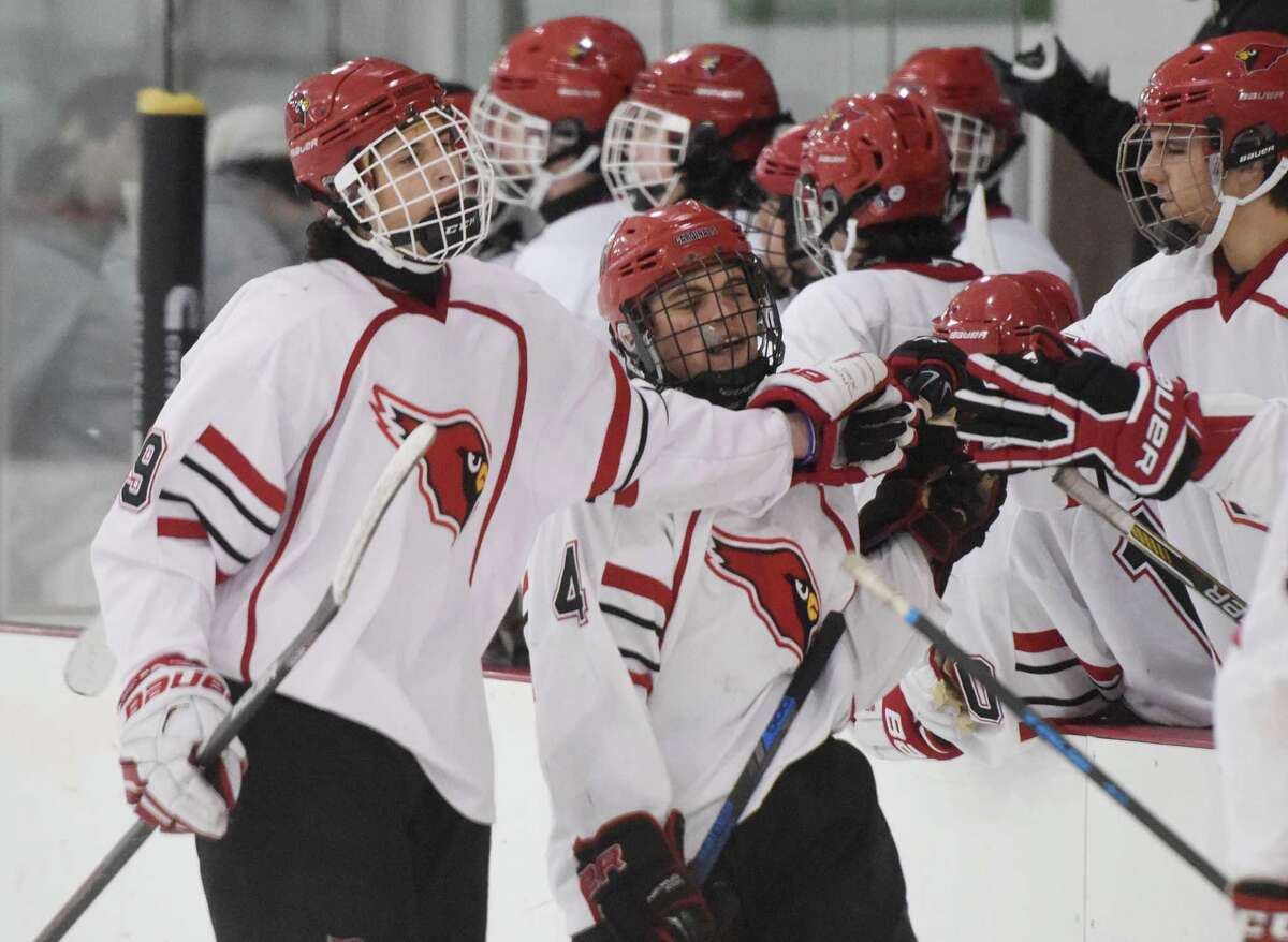 Mozian brothers combine for four goals in Greenwich hockey team’s win ...