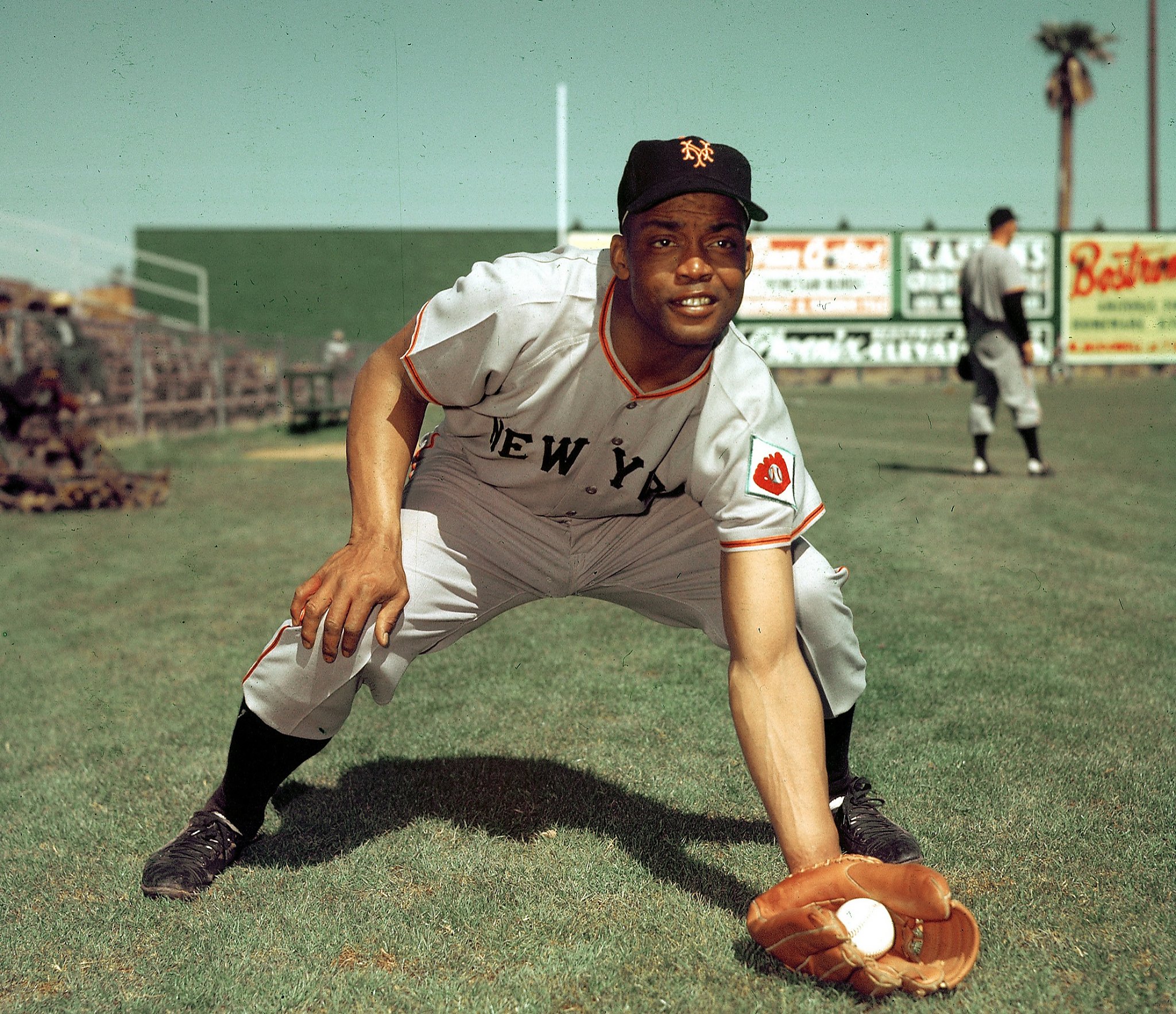 Monte Irvin, Giants’ Hall of Famer, dies at 96