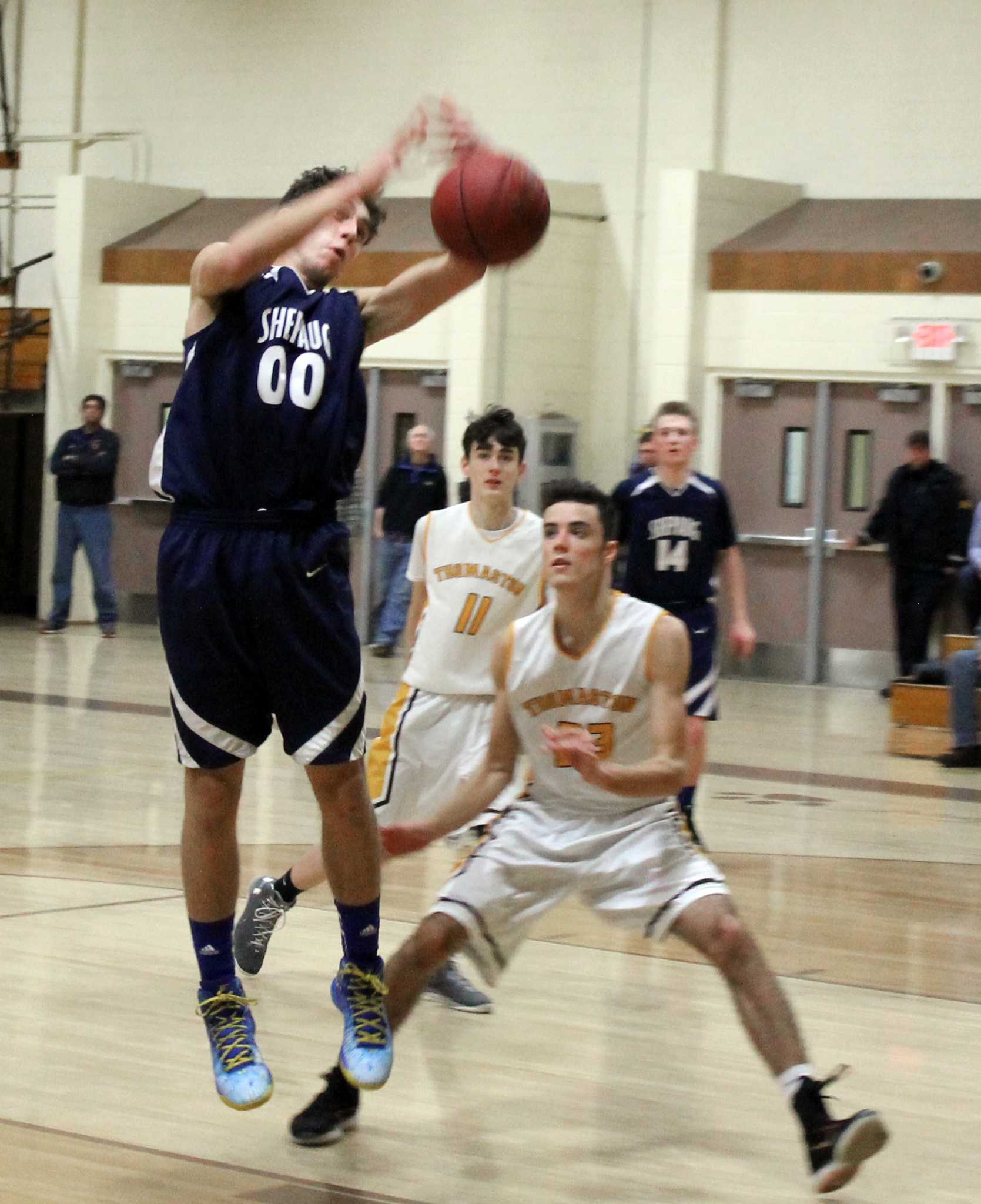 Young Shepaug boys basketball team off to strong start