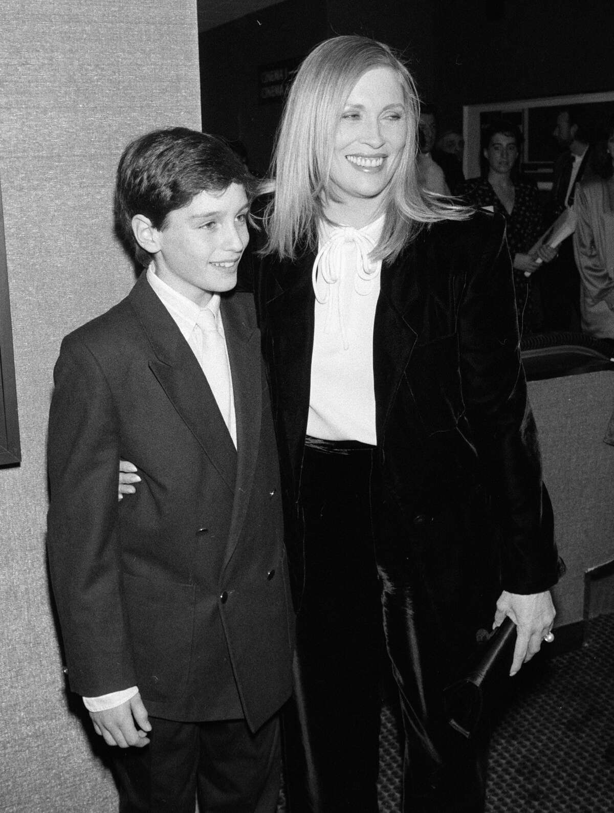 Faye Dunaway turns 76: Then and now