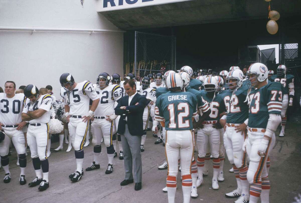 Legendary NFL coach Don Shula dead at 90
