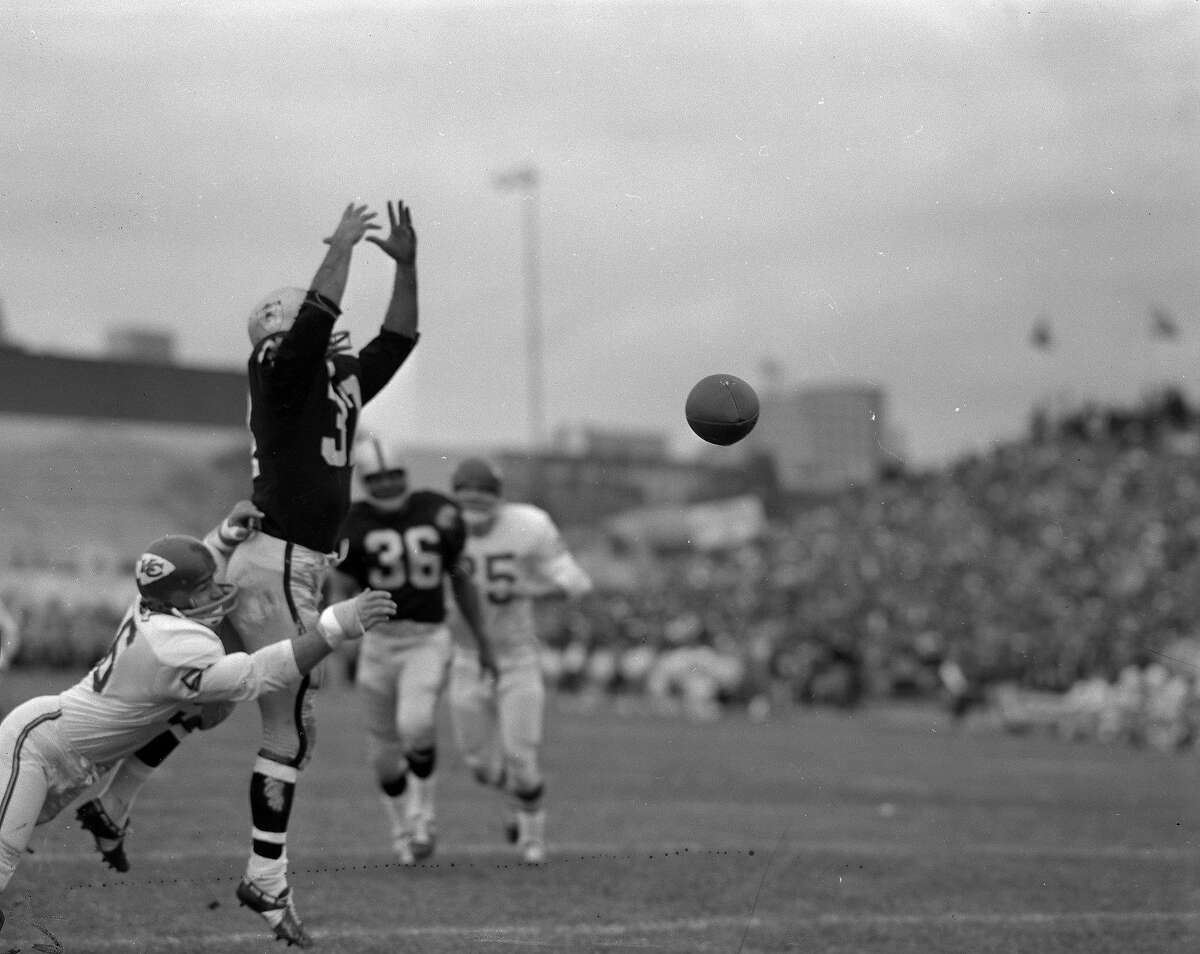 Raiders’ home headaches: From 1960 in S.F. to today