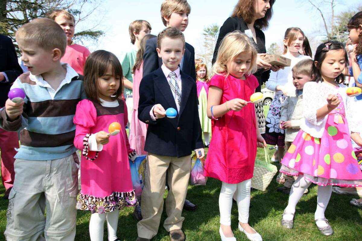 Families continue stylish, but meaningful, Easter traditions