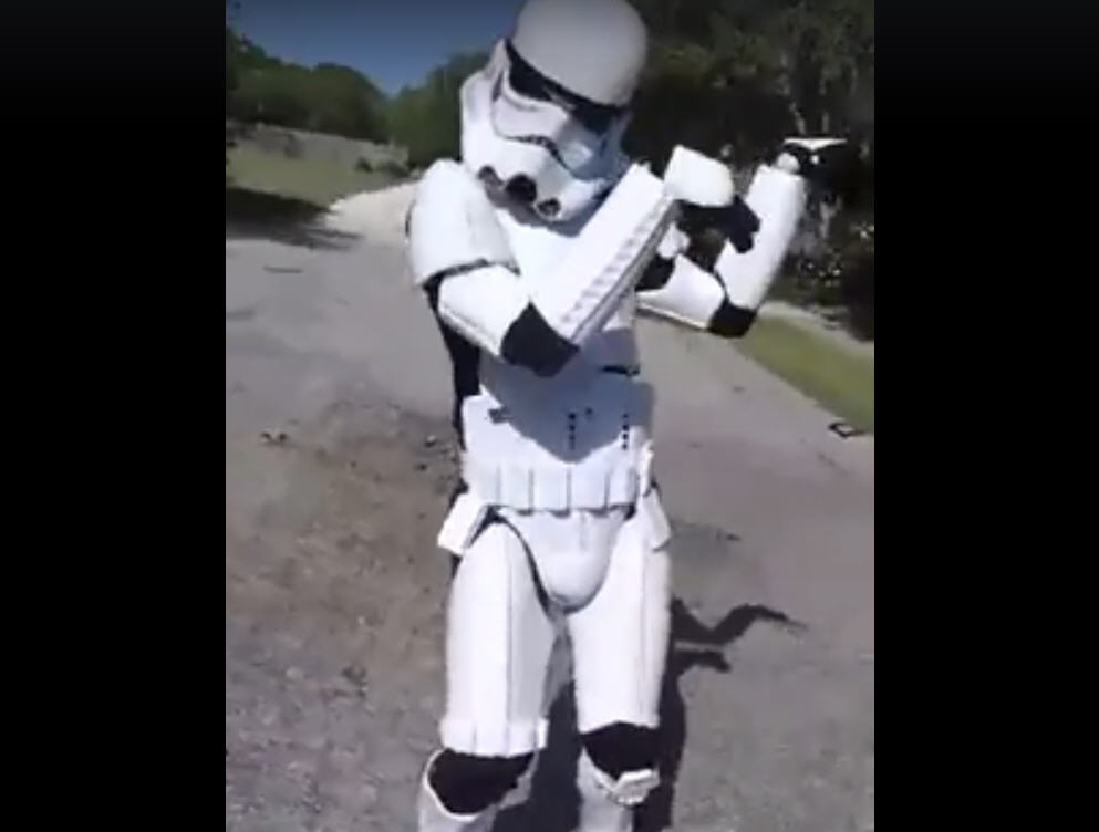 VIDEO: Texas officer comes across dancing Stormtrooper during patrol