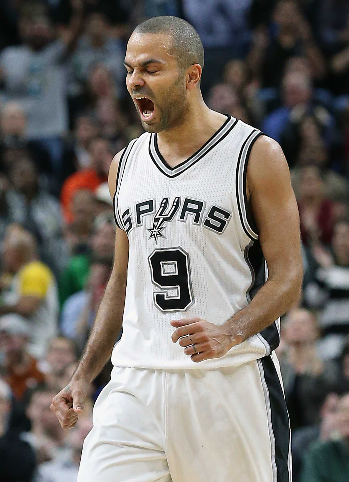 Numbers by Nick: Spurs beating opponents by historic margins
