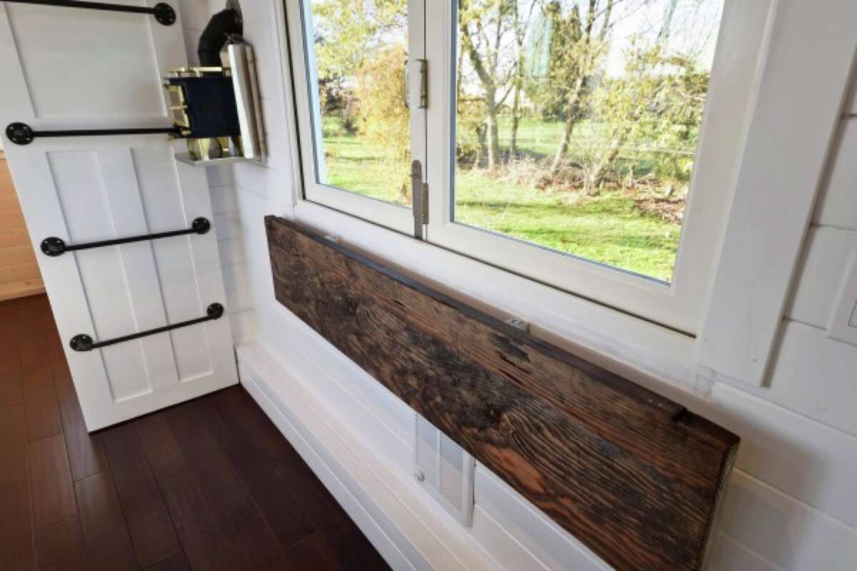 Bay Area couple finds affordable living with 162-square-foot tiny house