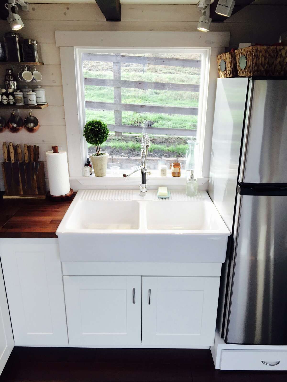 Bay Area couple finds affordable living with 162-square-foot tiny house