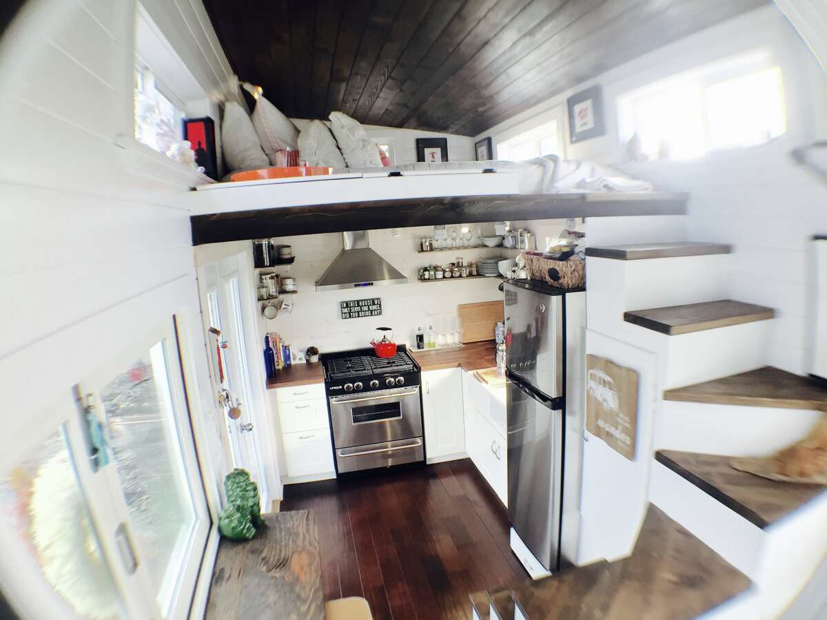 Bay Area couple finds affordable living with 162-square-foot tiny house